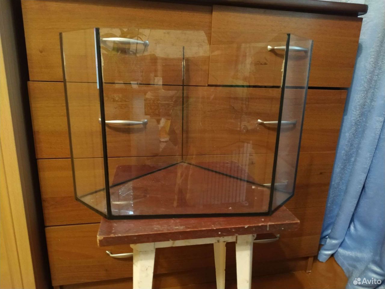 Аквариум 21л + сачок и грунт