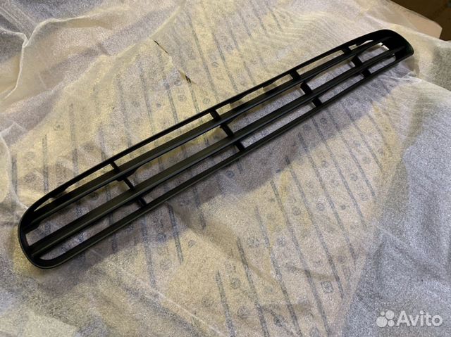 Решетка бампера центральная Porsche Cayenne Turbo купить в Москве ...